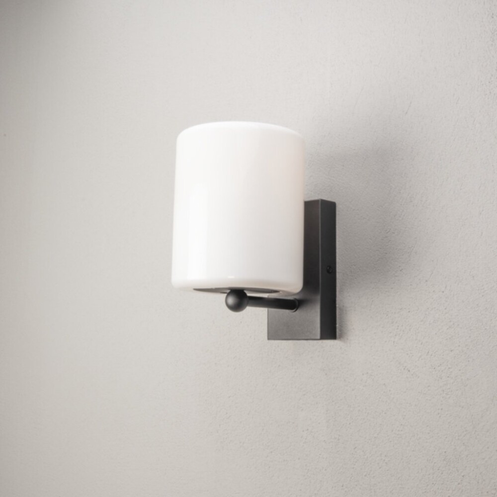 Portici Vegglampe Svart E27 Gløde Opalt plastglass » Best Pris på ...
